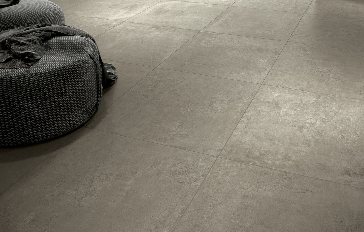 45x45 Tiles that looks like Concrete | Concrete effect tiles in 45x45cm