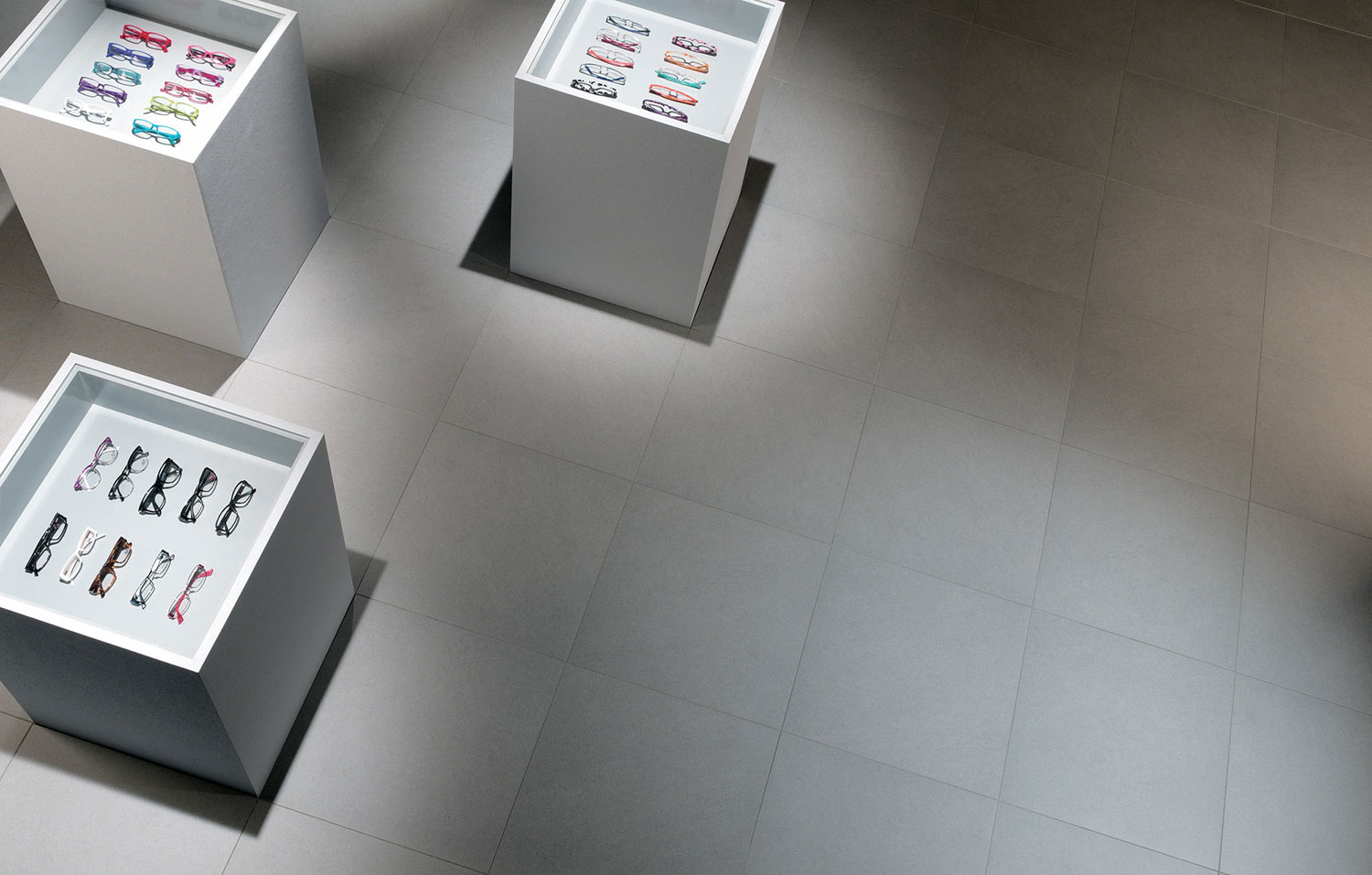 Shops Tiles that looks like Modern | Modern effect tiles for Shops